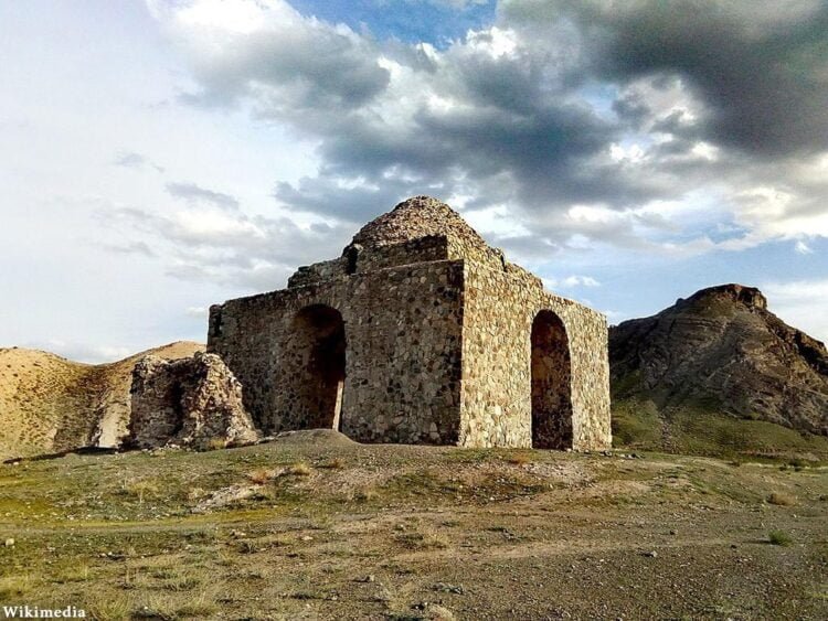 Archaeologists discover Sassanid age artworks in northeast Iran ...