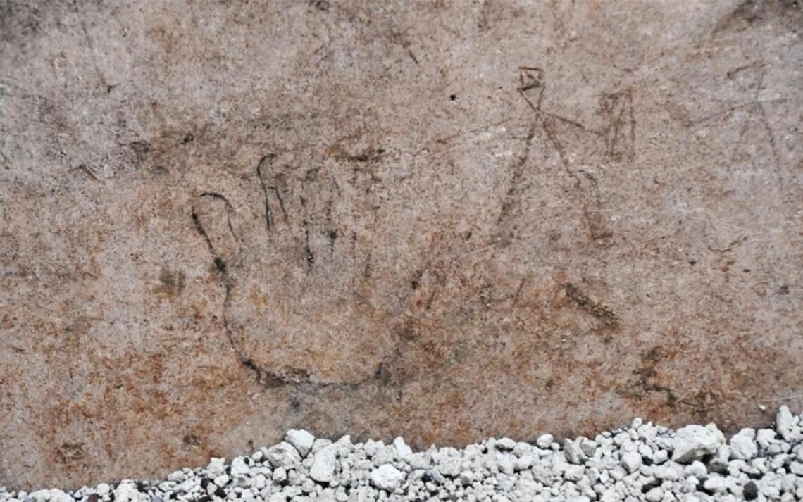 Children’s graffiti depicting gladiators found in Pompeii | Archaeology ...