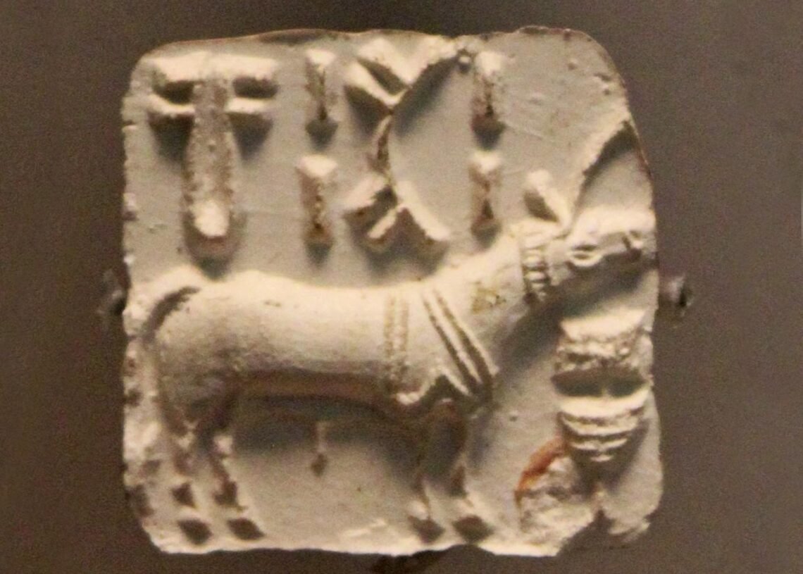 6-year-old finds 50,000-year-old Neanderthal axe on Sussex beach ...