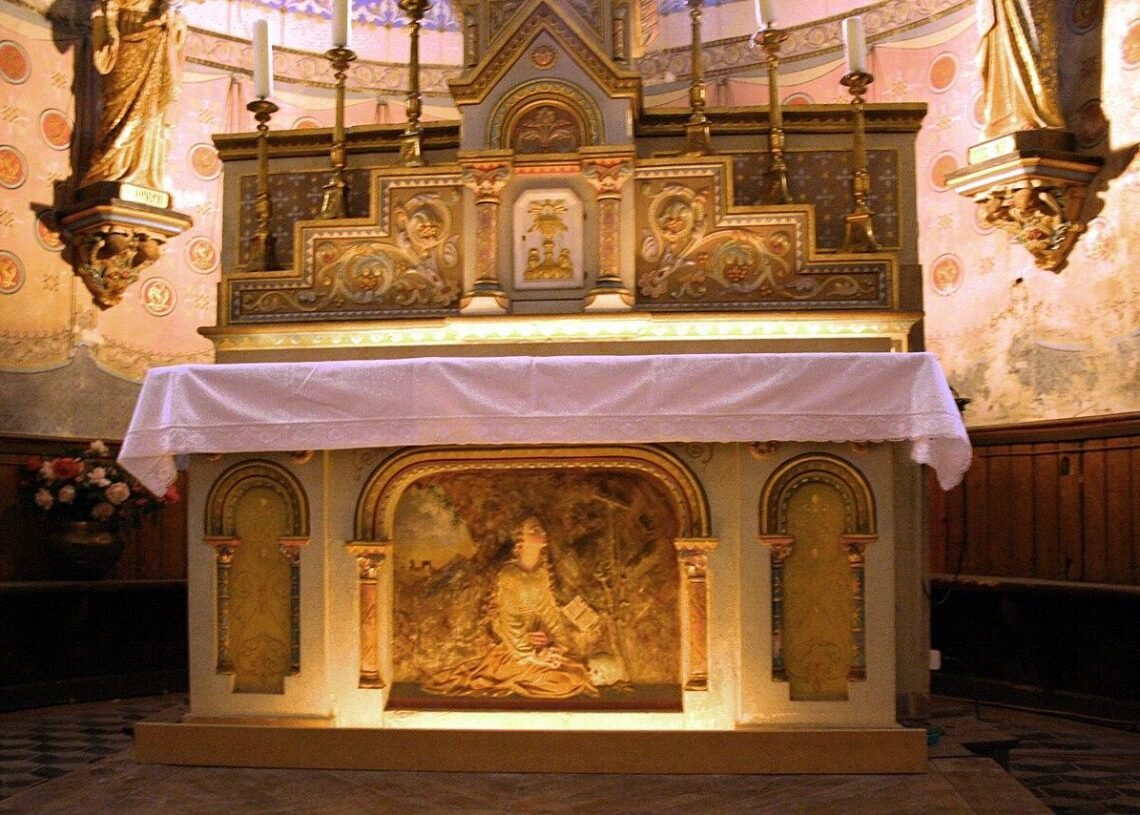 Rare Dionysian fresco unearthed in Pompeii depicts rituals and mystery ...