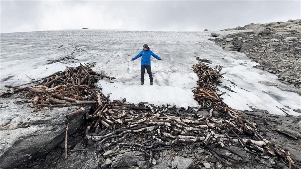 1,500-year-old reindeer hunting system emerges from melting ice in ...