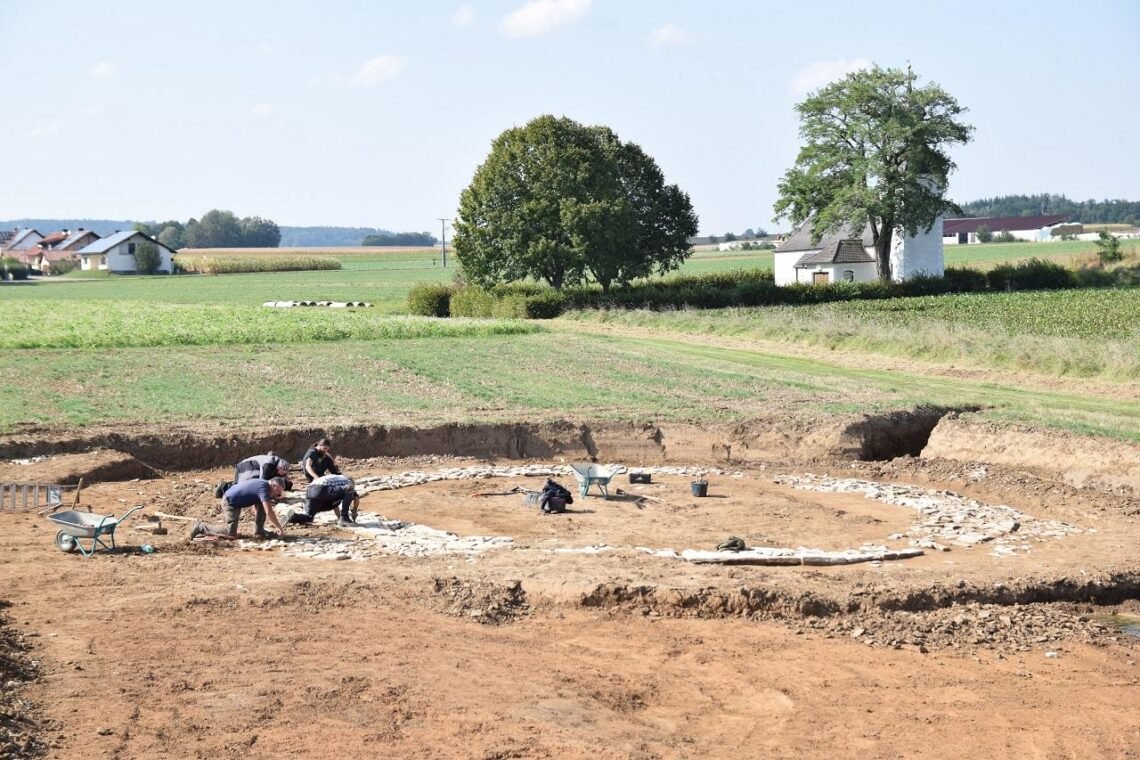 Rare Roman-era circular stone monument unearthed near Nassenfels ...