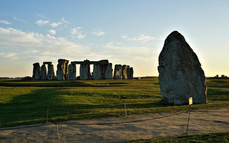 Stonehenge’s Altar Stone came from Scotland, new research shows ... Stonehenge’s Altar Stone came from Scotland, new research shows ...