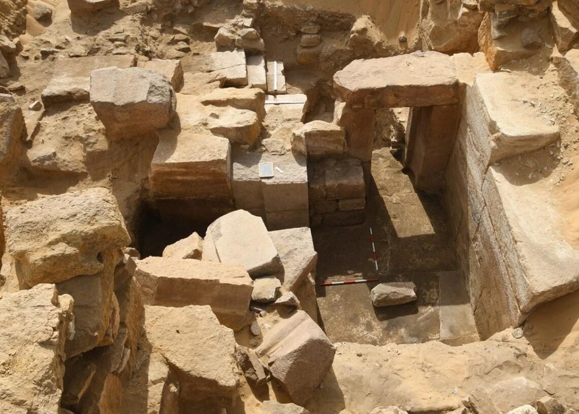 New study suggests hydraulic lift used in construction of Egypt’s first ...